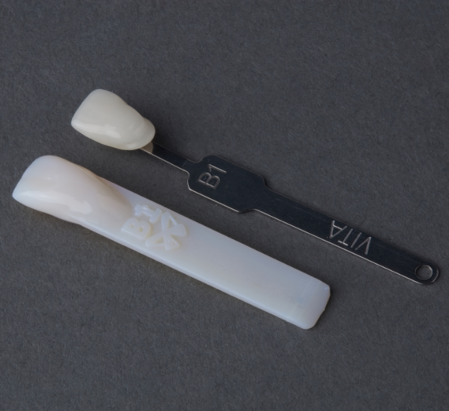 Formlabs Premium Teeth HT B1 Resin (Form 3) 0.8L - Additive-X